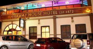 PT-Halfway_House_Hotel-1897 - Kimberley City Info